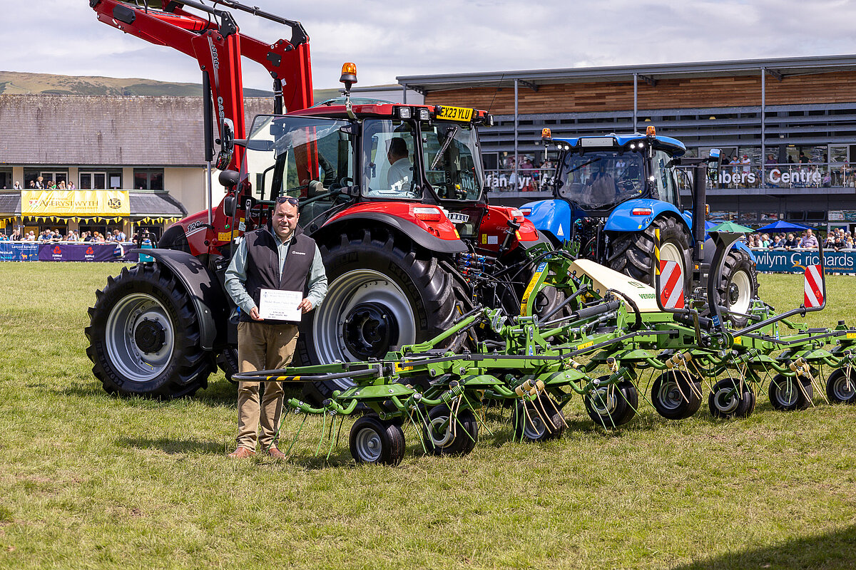 Solar telematics system receives silver award at the Royal Welsh Show